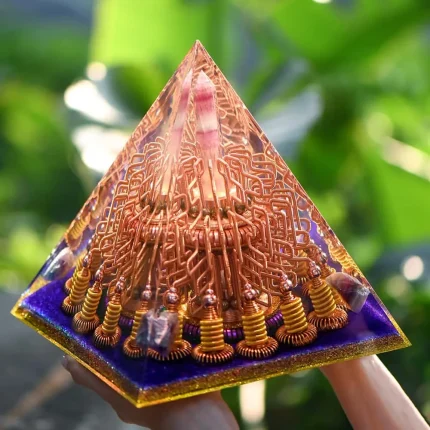 Seven Chakras Orgonite Pyramid,Chakra Balancing Crystal Stones Orgone King